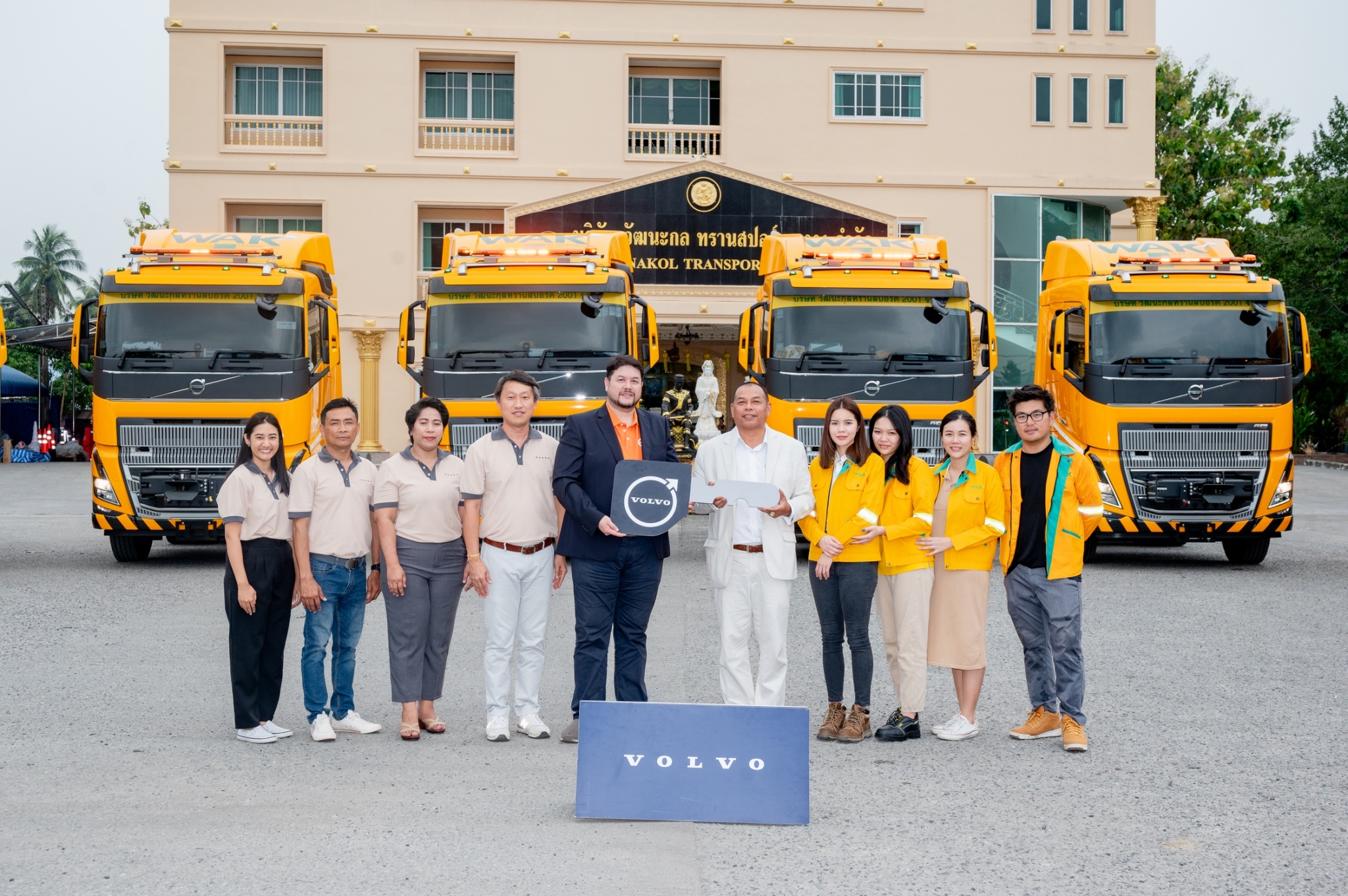 Volvo Trucks delivered 14 Volvo FH to Wattanakol Transports for an ...
